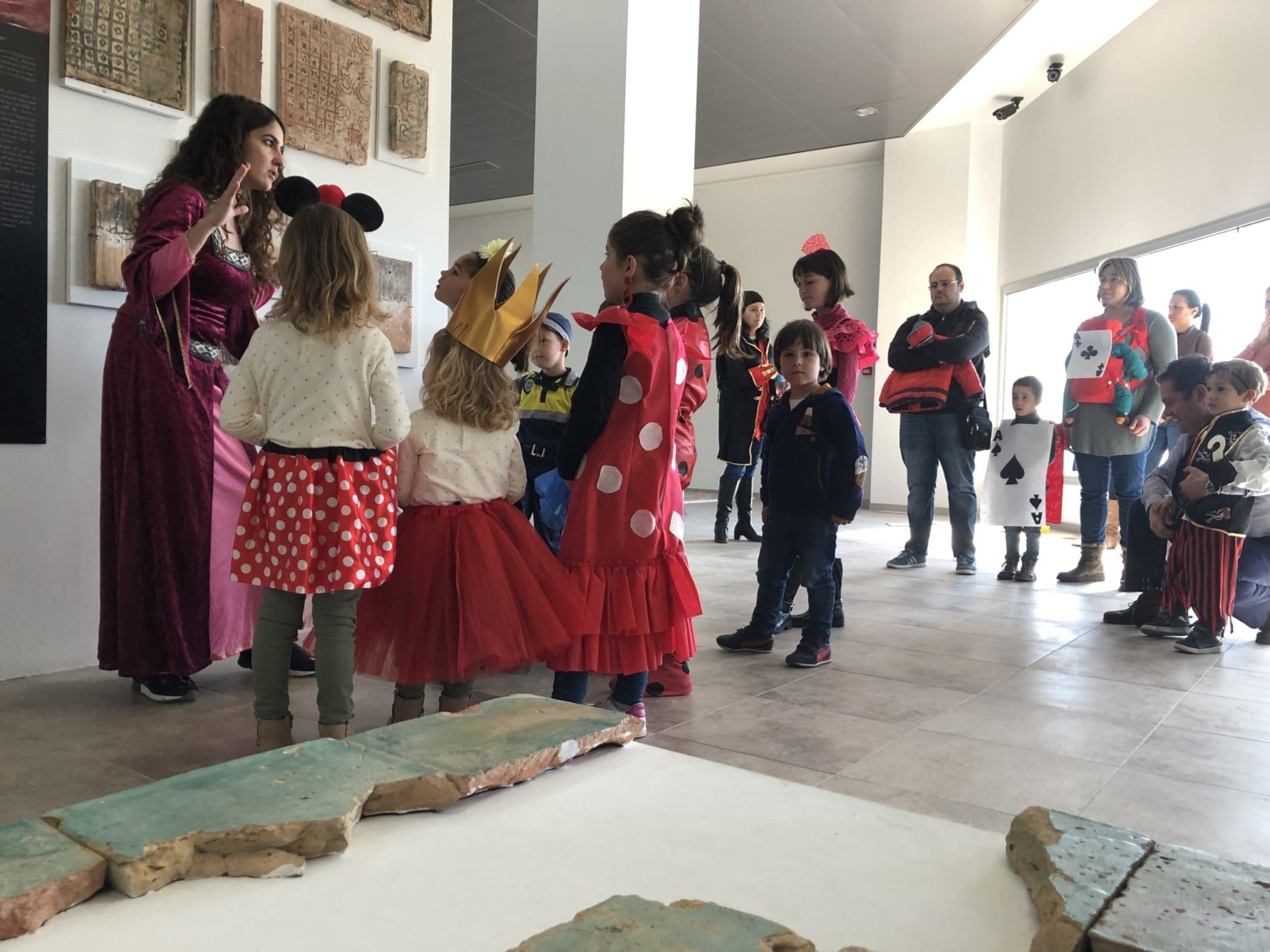 Els personatges del Museu 'Manolo Safont' es vestiran de color per a ...