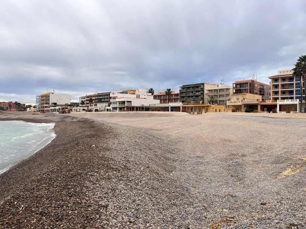 Está previsto que las actuaciones en la playa de Nules finalicen en ...